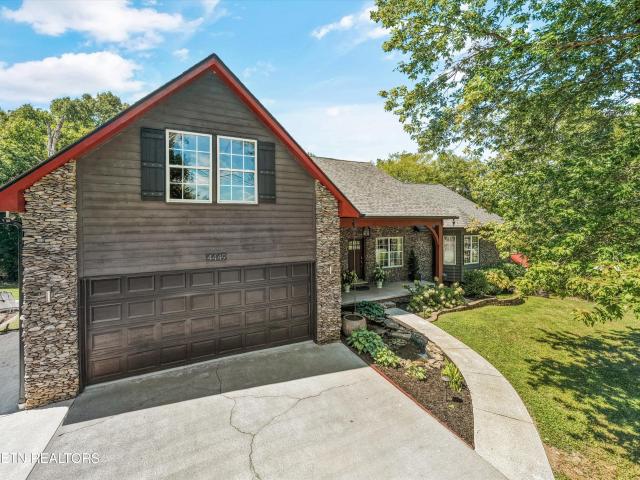 4449 Wonderland Drive