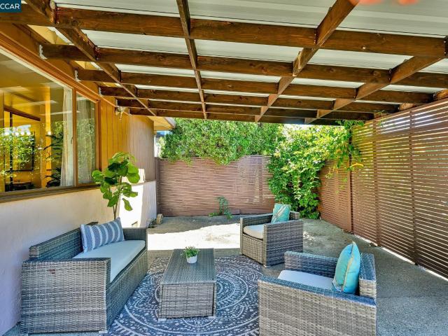 4440 Meadowbrook Drive