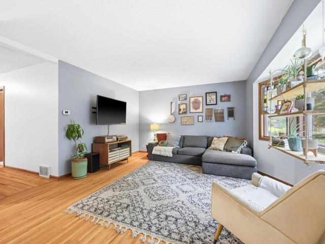 4440 Arthur Place NE