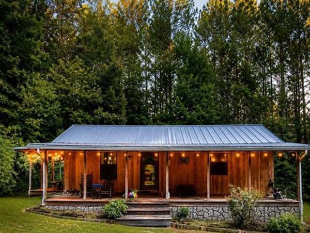 4441 Old Moulton Rd, Decatur, AL 35603