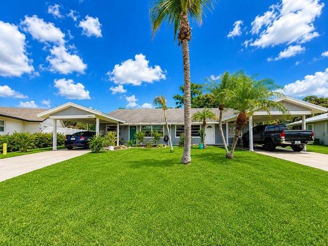 4441 4 SE Village Rd, Stuart, FL 34997