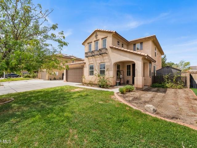 44429 Byron Dr, Lancaster, CA 93535