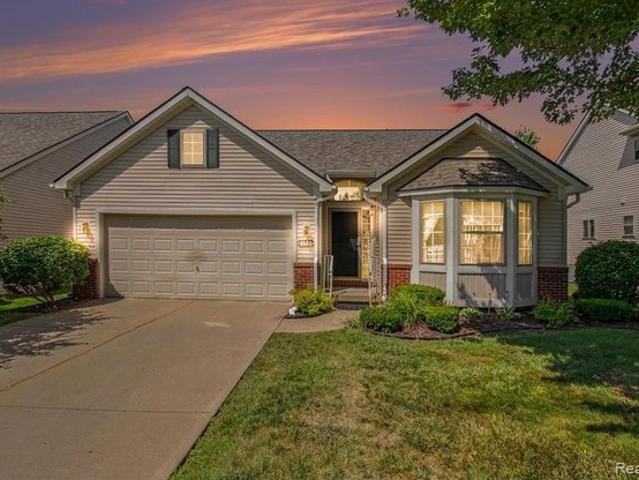 4442 Maple Creek Dr Unit 23, Burton, MI 48439