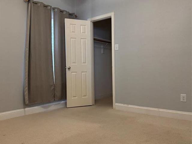 4442 Sharpsburg Drive