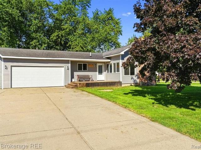 4443 N Gale Rd, Richfield Township, MI 48423