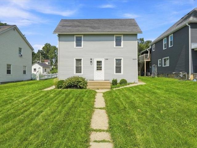 444 446 E Holum St, DeForest, WI 53532