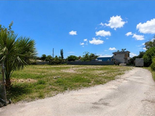 444 53rd Dr N, Royal Palm Estates, FL 33415