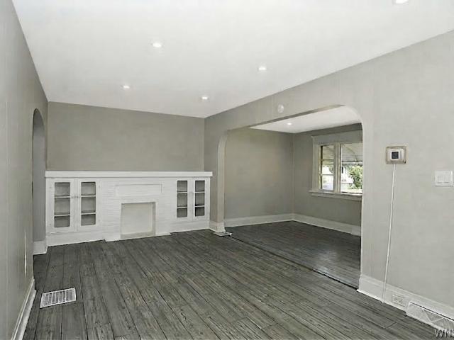 444 Cambridge Avenue