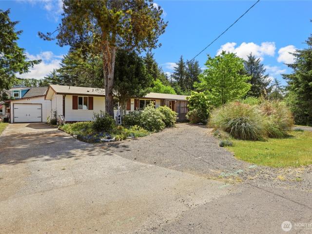 444 Canal Drive SE