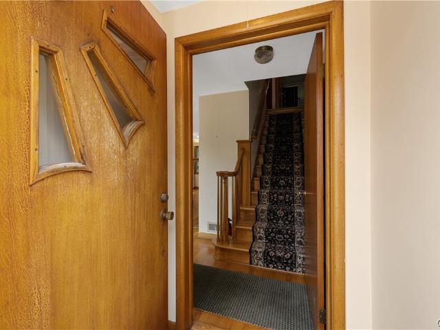 444 Buckingham Avenue