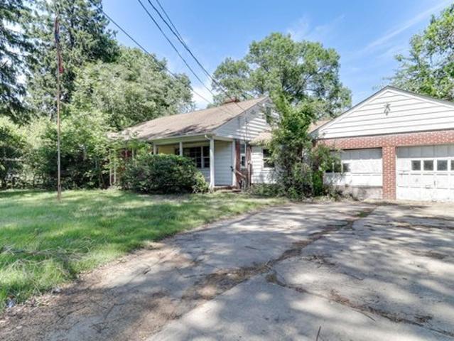 444 E Barber Ave, Woodbury, NJ 08096
