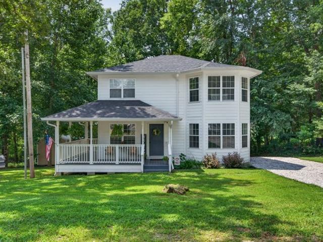 444 French Hill Rd, Tennessee Ridge, TN 37178