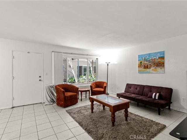 444 Obispo Avenue 3