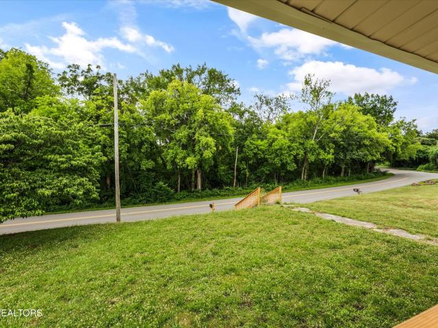 444 Louisville Rd