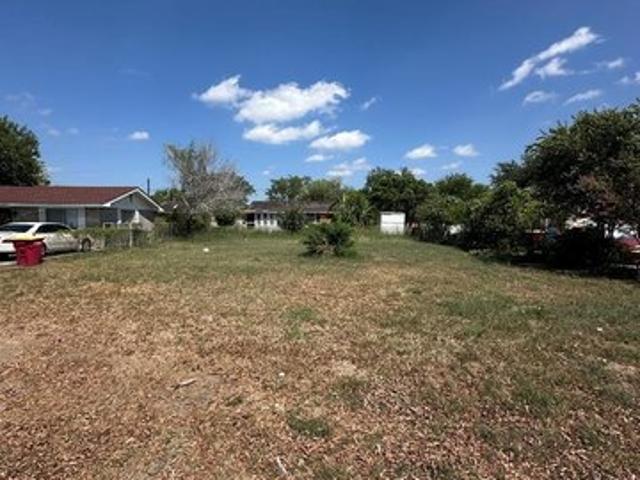 444 Los Altos Dr, Brownsville, TX 78520