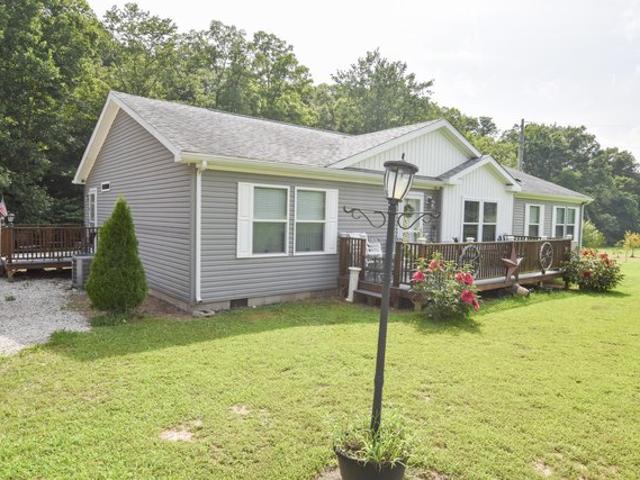 444 May Hollow Rd, Tollesboro, KY 41189