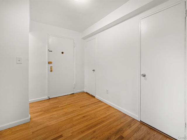 444 Middle Neck Road 1R