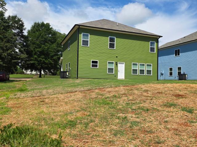 444 N Hill Street
