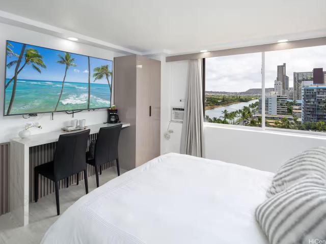 444 Niu St, Unit 1308, Honolulu, HI 96815 | MLS #202600 | Compass