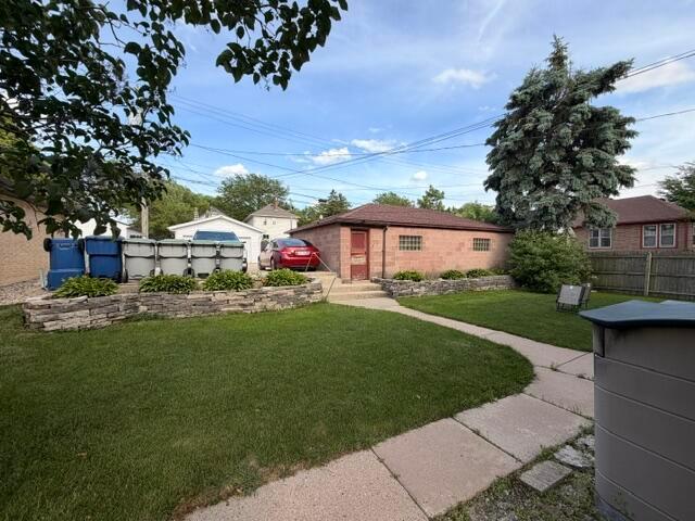 444 S 76th St