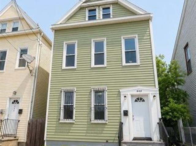 444 S 19th St, Newark, NJ 07103
