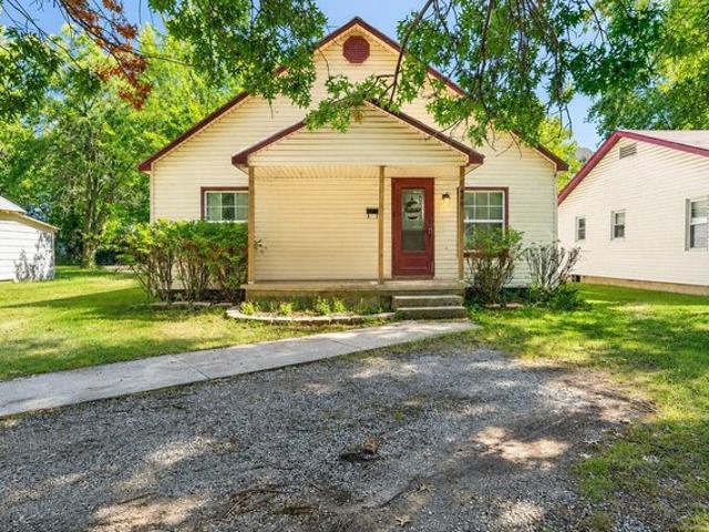 444 S Thompson St, Vinita, OK 74301