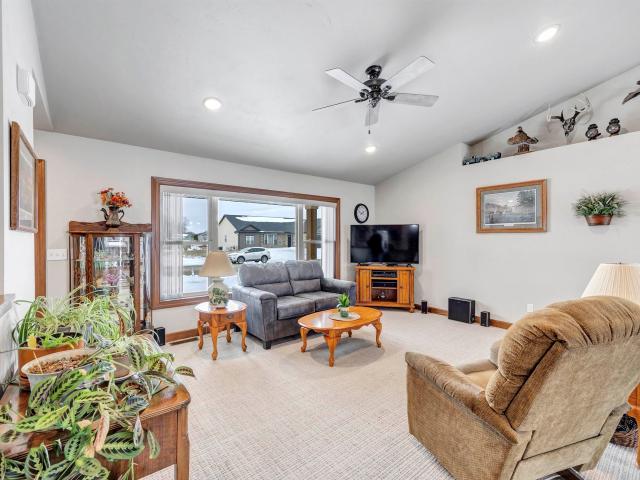 444 sunny vista court