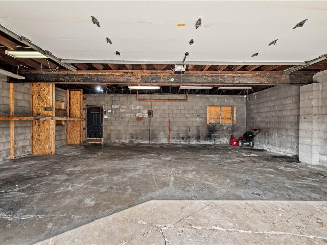 444 Russellwood Ave