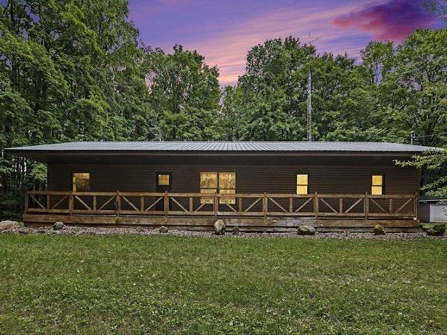 444 W Westlane Dr, Lake City, MI 49651