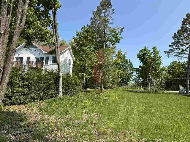 444 W Summit St, Harbor Springs, MI 49740