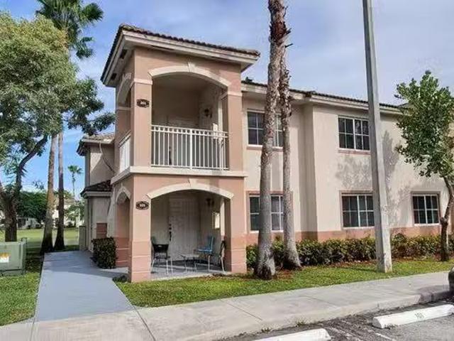 44545631 1261 Southeast 28th Court #201