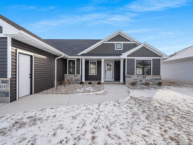 4454 Nature Ridge, Green Bay, WI 54313 | MLS #50315 | Compass