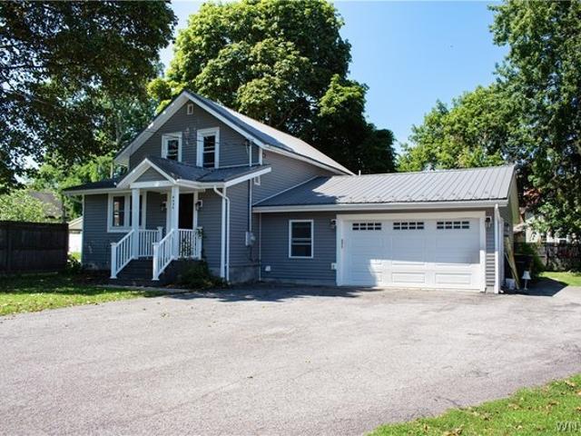 4454 Central Ave, Gasport, NY 14067