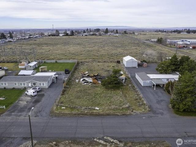 4454 Jackie Dr NE, Moses Lake, WA 98837