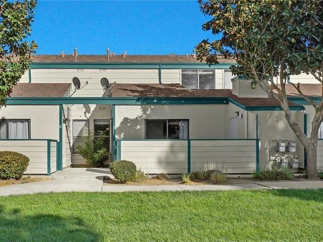 4454 th St E Unit 11, Lancaster, CA 93535