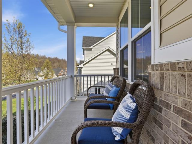 4454 Walnut Ridge Cir