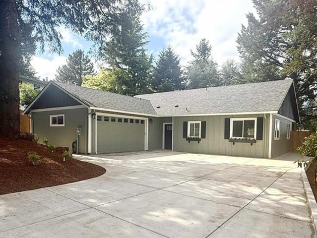 4455 Matthews Loop S, Salem, OR 97302