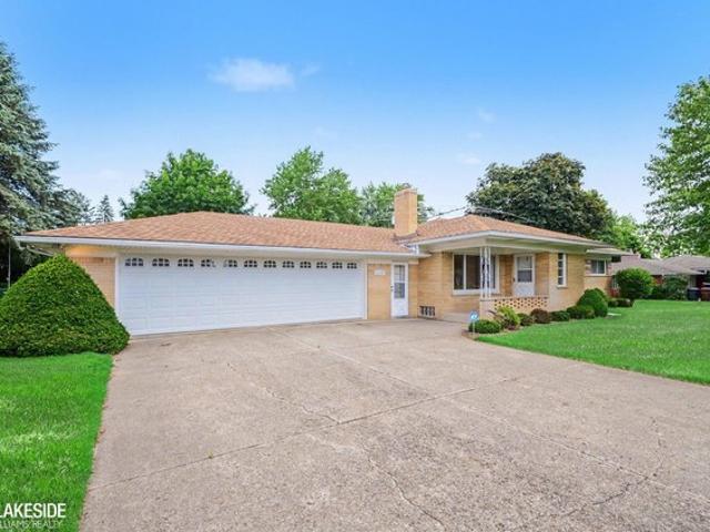 4455 Montgomery Rd, Shelby Township, MI 48316