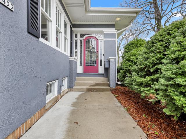 4455 N Frederick Ave