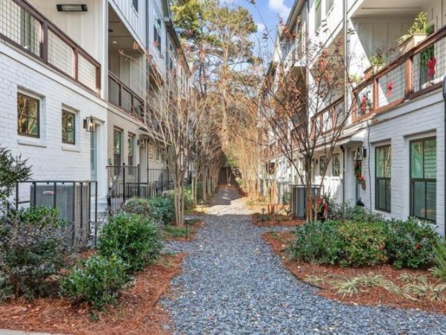 4455 Dandelion Lane