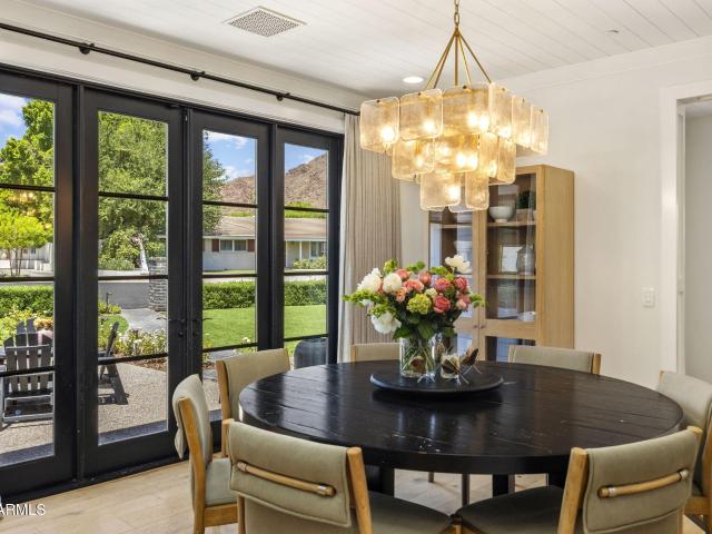 4455 E Calle Del Norte