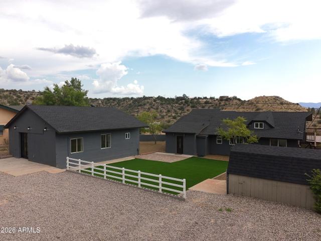 4455 e navajo lane