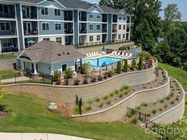 4455 Reed Creek Dr Unit 202, Sherrills Ford, NC 28673