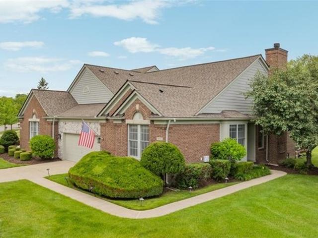 44562 Aspen Ridge Dr, Northville Township, MI 48168
