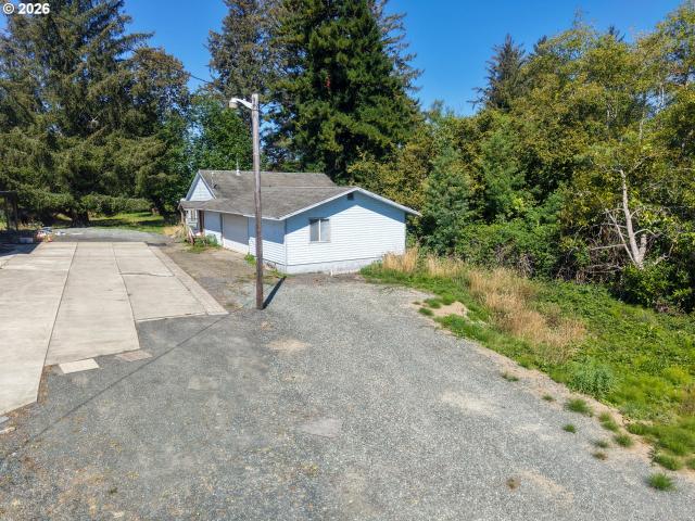 44564 highway 101