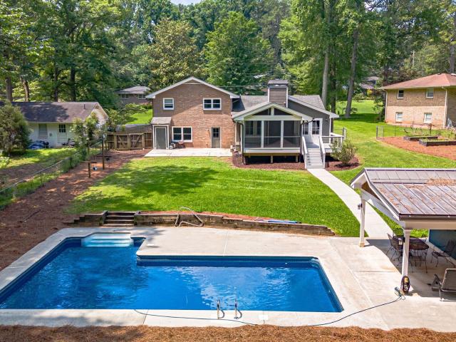 4456 Lake Ivanhoe Drive