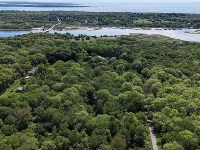 4458 Tower Hill Rd, South Kingstown, RI 02879