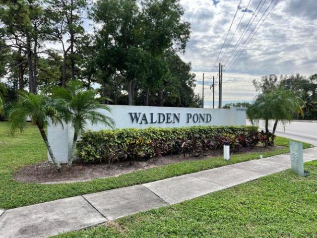 4458 Walden Cir, Lake Worth, FL 33463