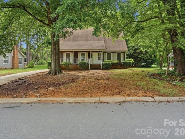 4459 Fair Springs Rd, Charlotte, NC 28227