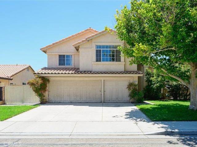 44501 Sandhurst Ln, Lancaster, CA 93536